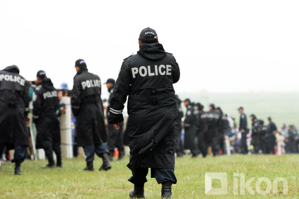 Дуусдаггүй шинэчлэл цагдаагийн ажилтнуудыг назгайруулж байна