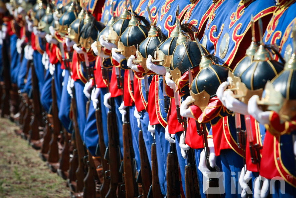 ФОТО Бүх цэргийн Их хар сүлдийг цэнгүүллээ
