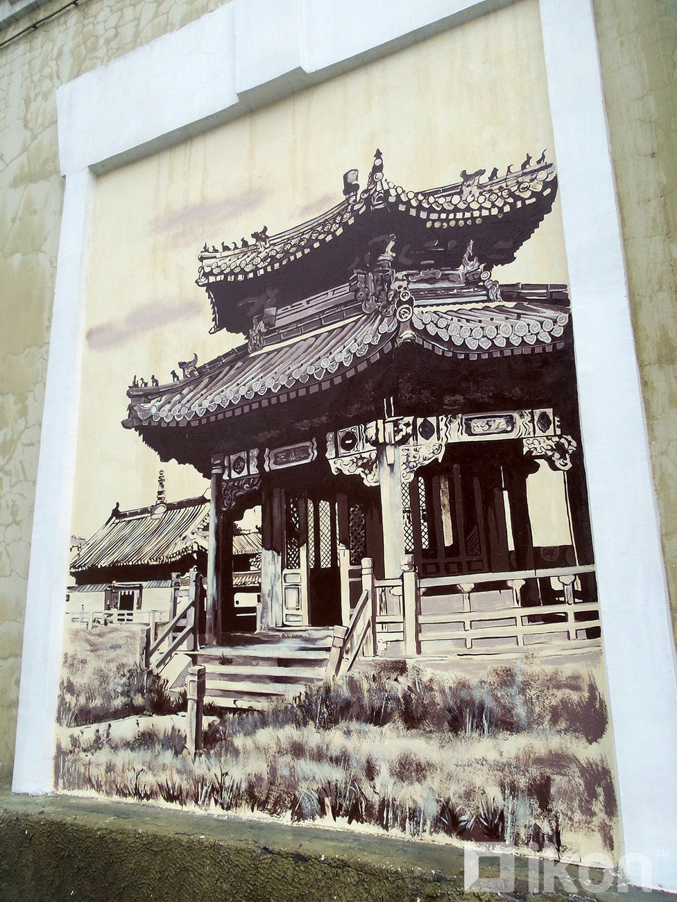 ФОТО МЭДЭЭ Занабазарын музейн гадна ханыг уран зургаар чимлээ