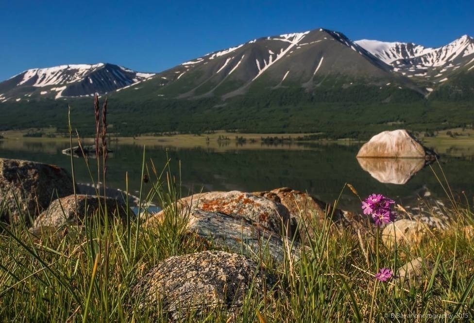 ФОТО Хотон нуурын хөвөөнд