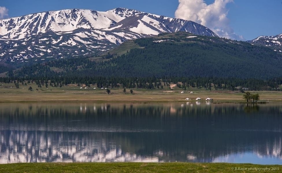 ФОТО Хотон нуурын хөвөөнд