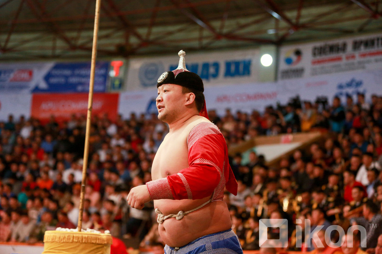 ФОТО Сар шинийн барилдаанд отгон аварга Ч Санжаадамба гурав дахь удаагаа түрүүллээ