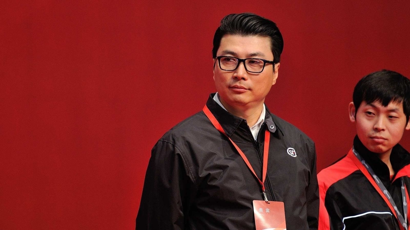 Хулгайн замаар шуудан зөөж эхлээд Хятадын гурав дахь баян болсон түүх