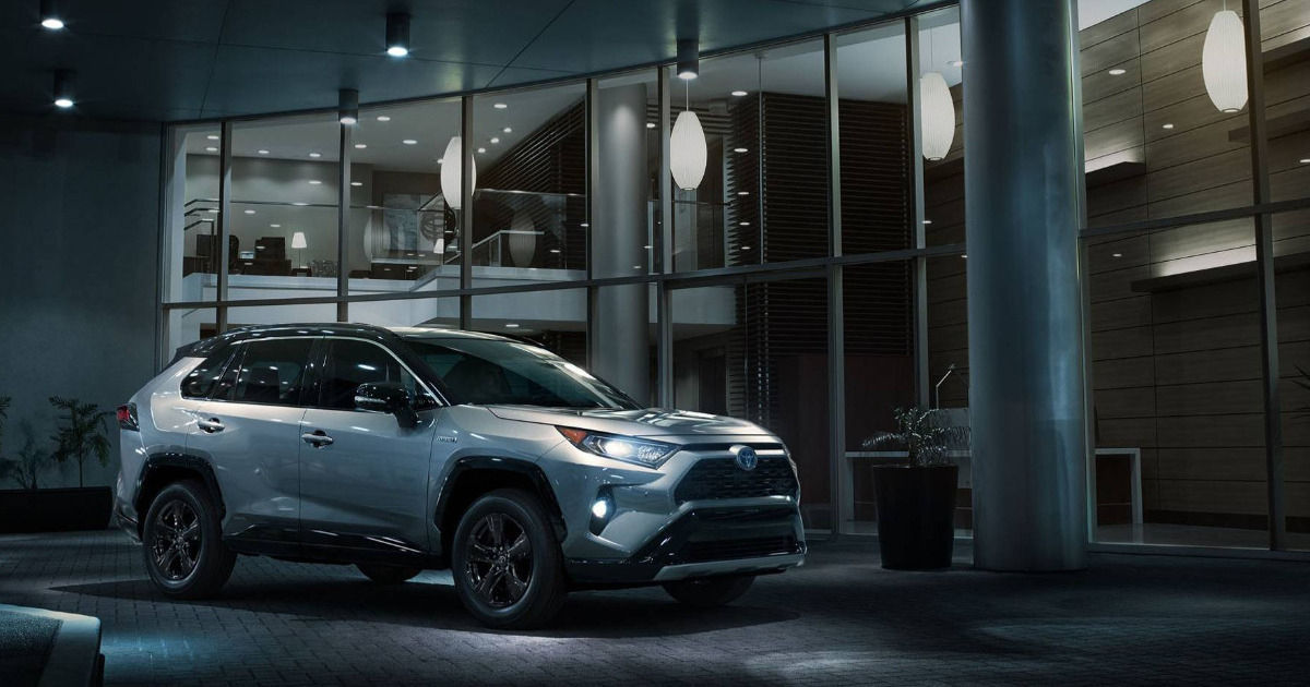 RAV4-ийн 2019 оны загварыг танилцууллаа