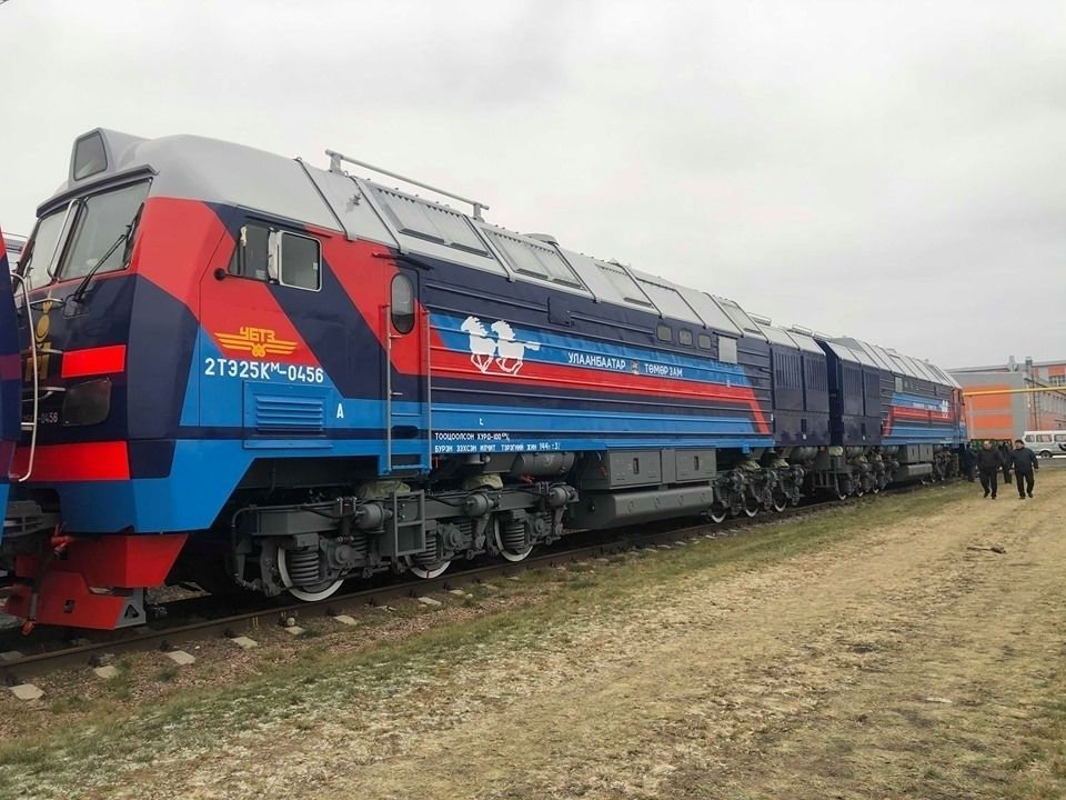 УБТЗ найман шинэ зүтгүүр худалдан авлаа