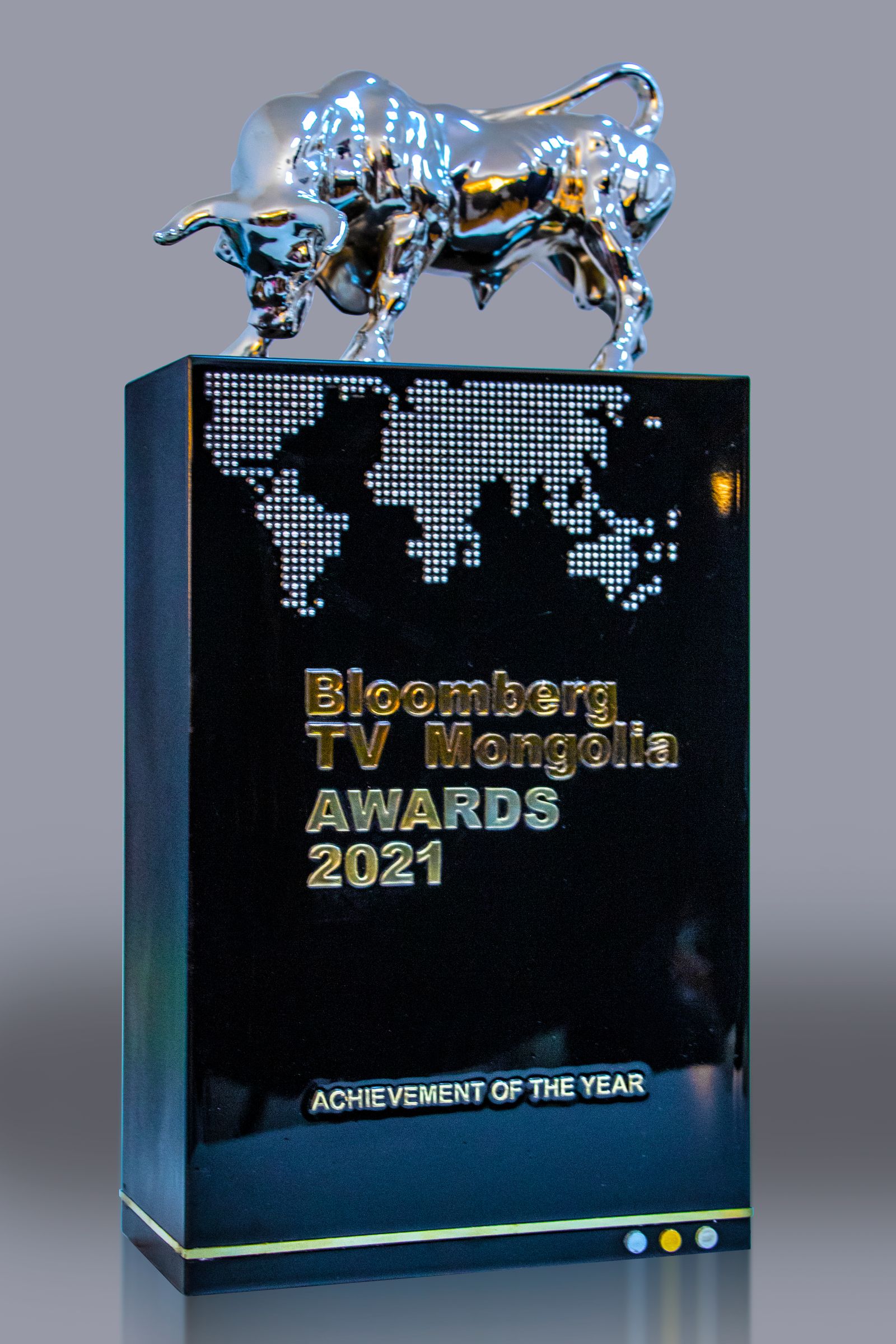 БОСА Холдинг ХХК “Bloomberg Awards”-аас “Best Achievement” шагналыг хүртлээ