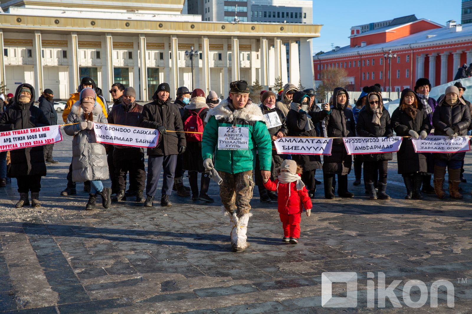 ФОТО Нүүрсний хулгайг эсэргүүцсэн иргэдийн 11 дэх өдрийн жагсаал