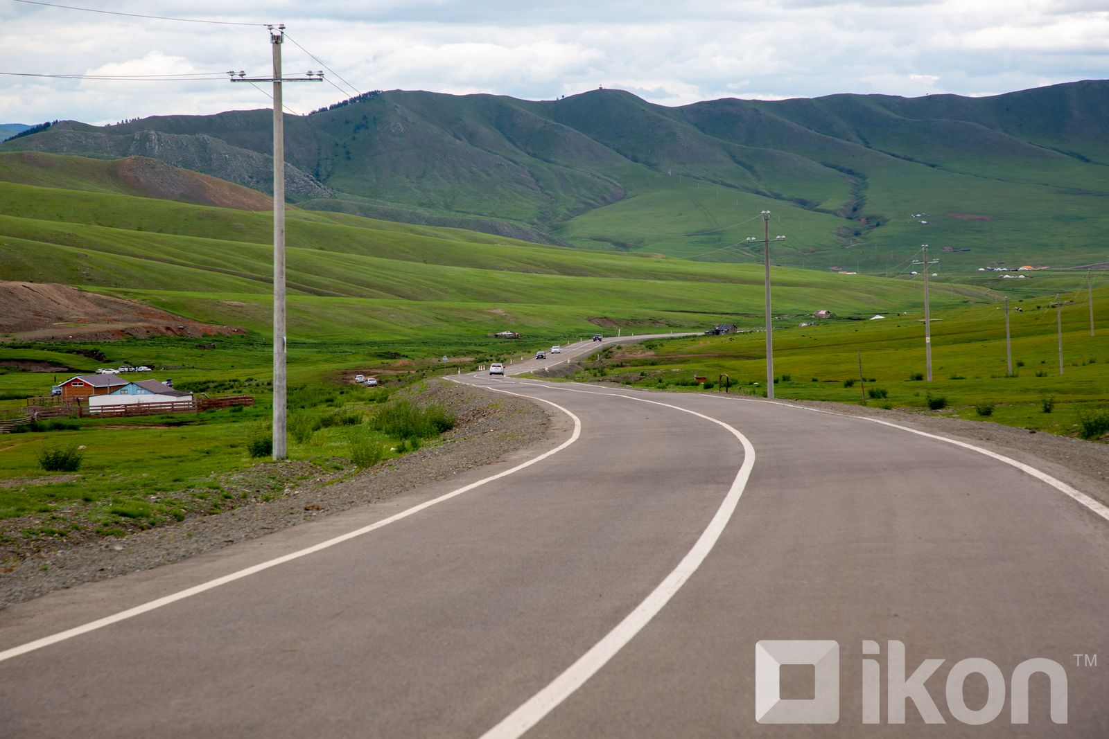 Төв аймгийн Зуунмод суманд сурагчдад электрон тамхины худалдааг хориглох шийдвэр гаргажээ
