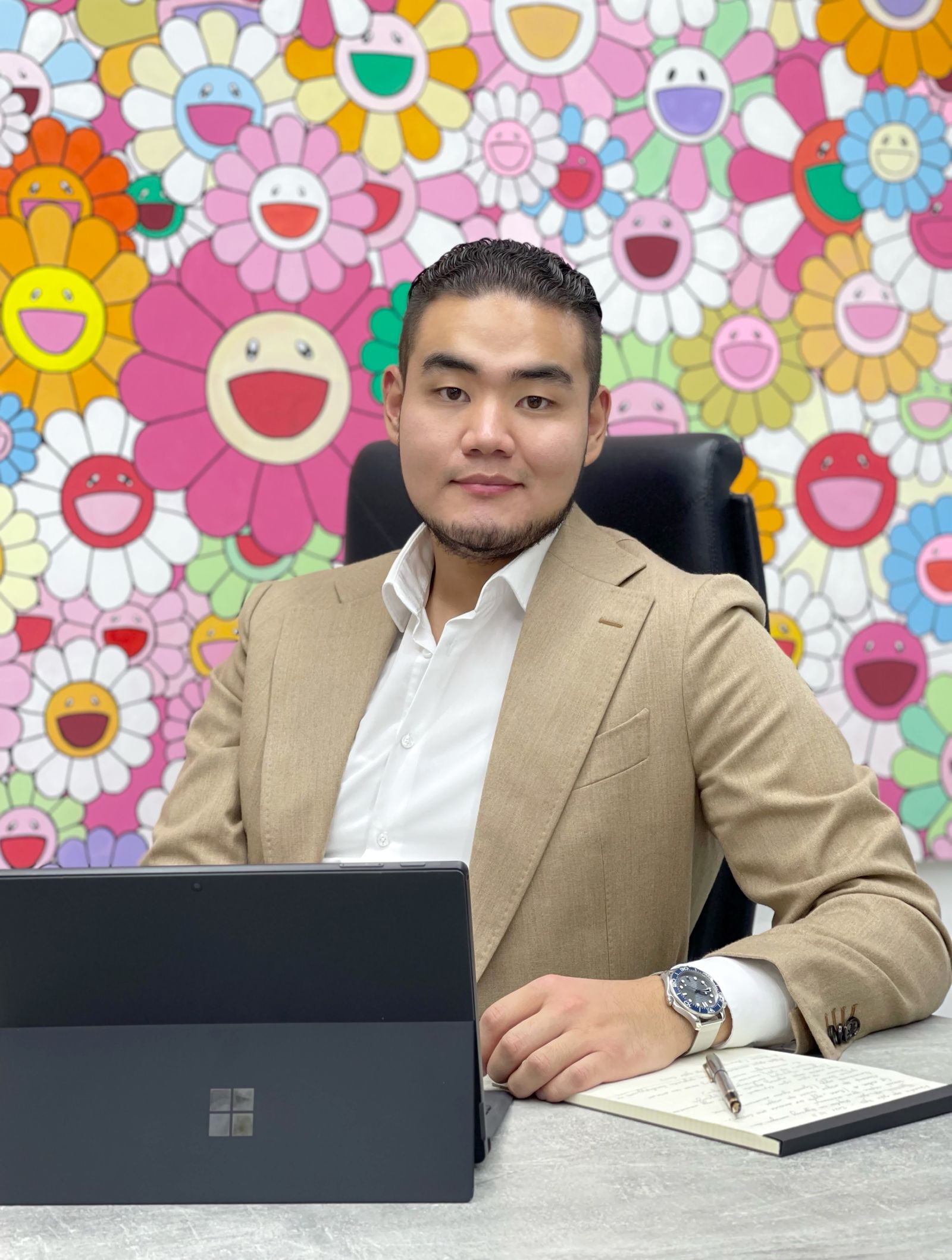 С.Энэрэл: Өнгө үзэмжээс илүү доторх орц найрлагад анхаараарай