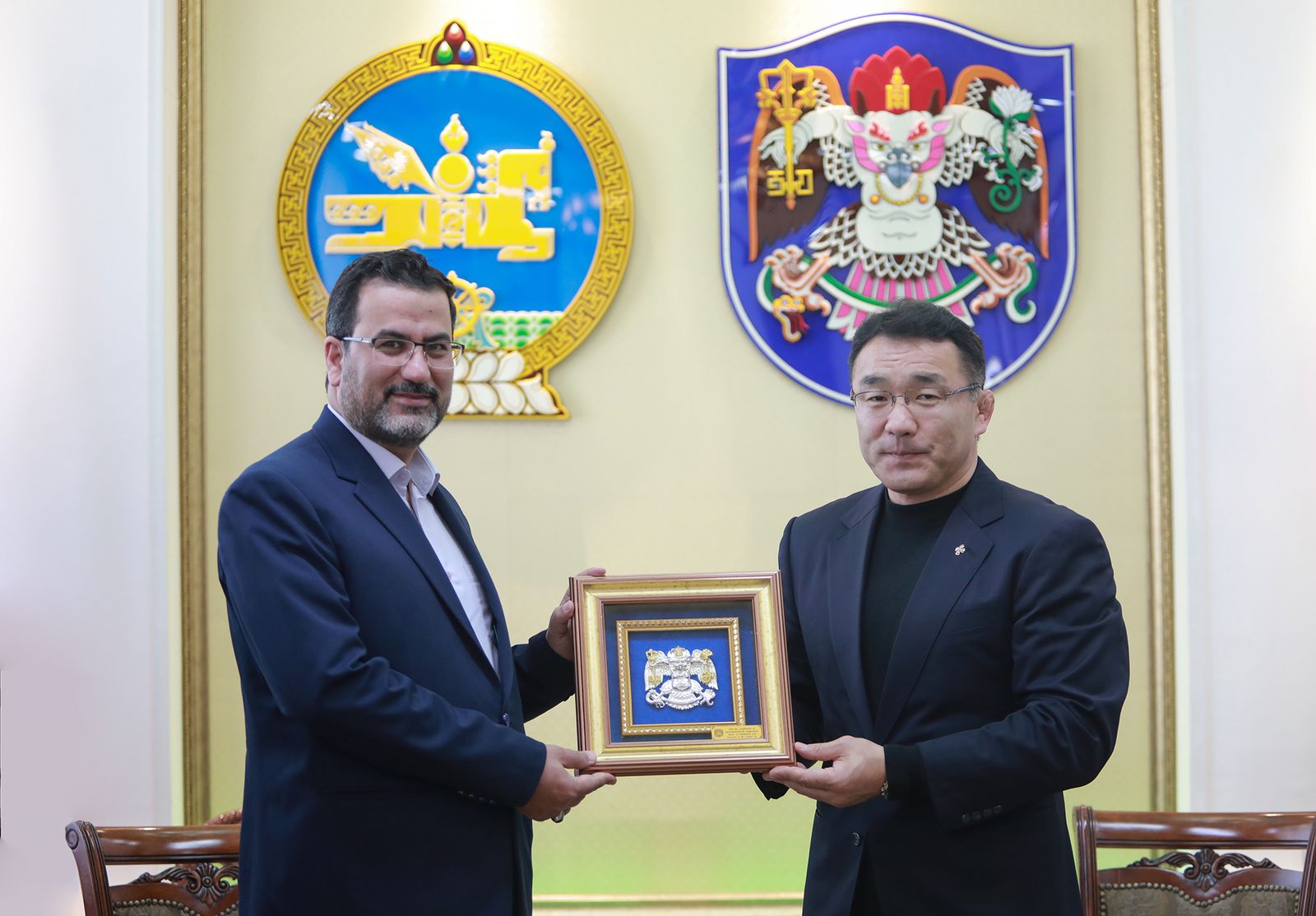 Иран улс уул уурхай, мэдээллийн технологи, нийтийн тээвэр зэрэг салбарт ...