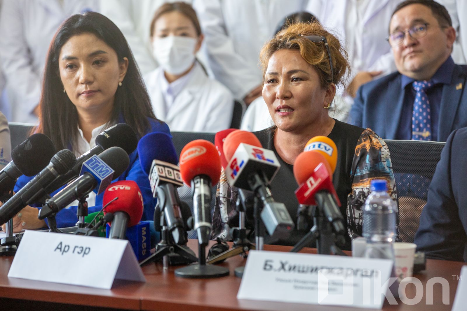 “Цусны үүдэл эсийг донороос өвчтөнд суулгах эмчилгээг Монголд анх удаа