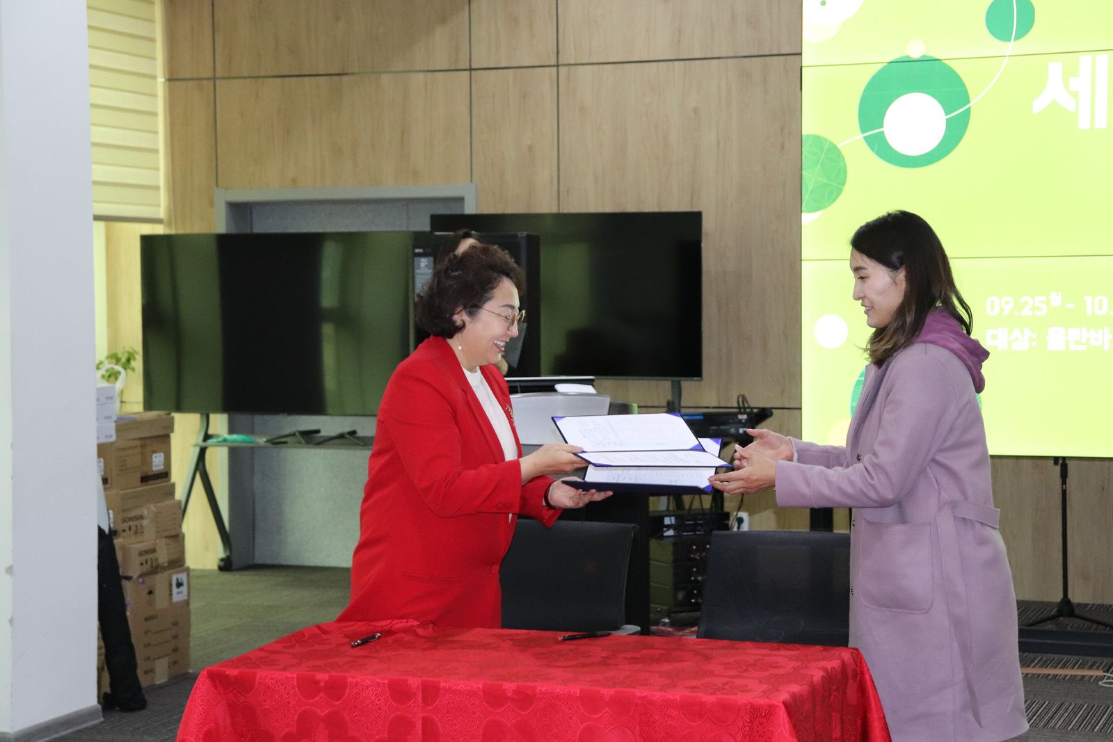 “Улаанбаатар 2 Сэжун Институт“ нь гурав дахь жилдээ “Соёлын академи“ төсөлт хөтөлбөрийг