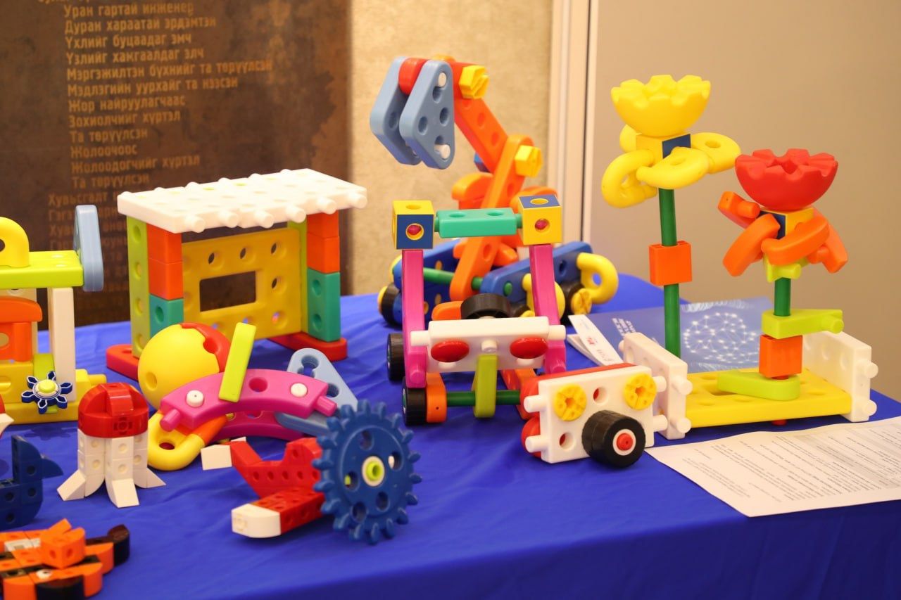 Хүүхдийн бүтээлч сэтгэхүйг хөгжүүлэх STEM тоглоом, сургалтын ...