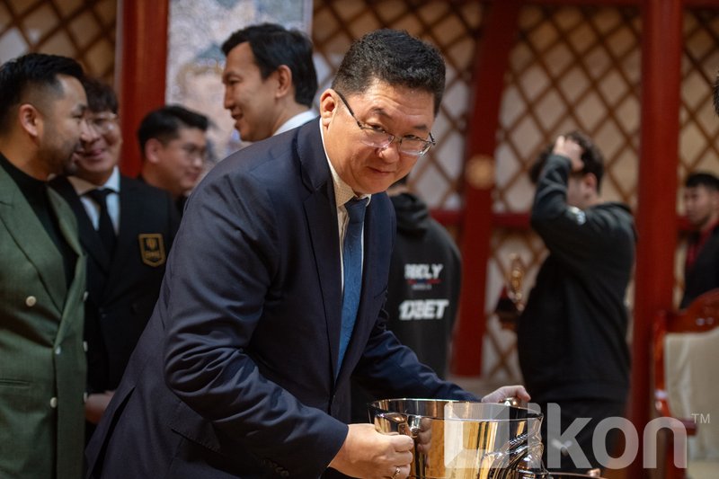 ФОТО: “IHC esports“ багийг Цахим элчээр өргөмжилж, ДАШТ-д оролцсон ...