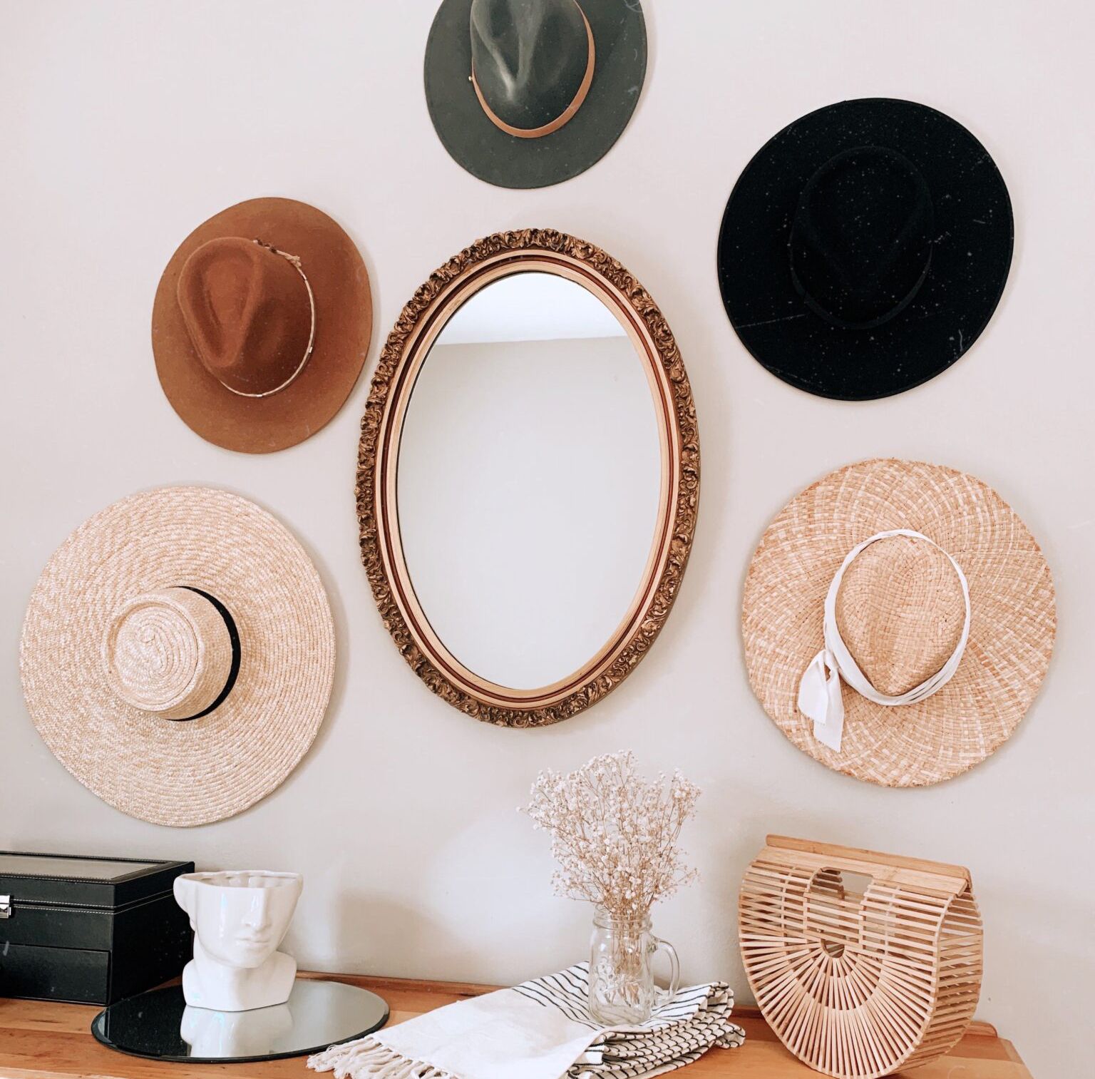 Хэрхэн өөрт байгаа зүйлсээрээ гэрийн интерьерээ өөрчлөх вэ?