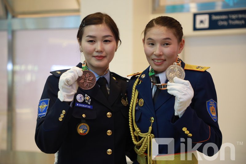 ФОТО Боксын ДАШТ д мөнгө хүрэл медалийн амжилт гаргасан бүсгүйчүүд эх