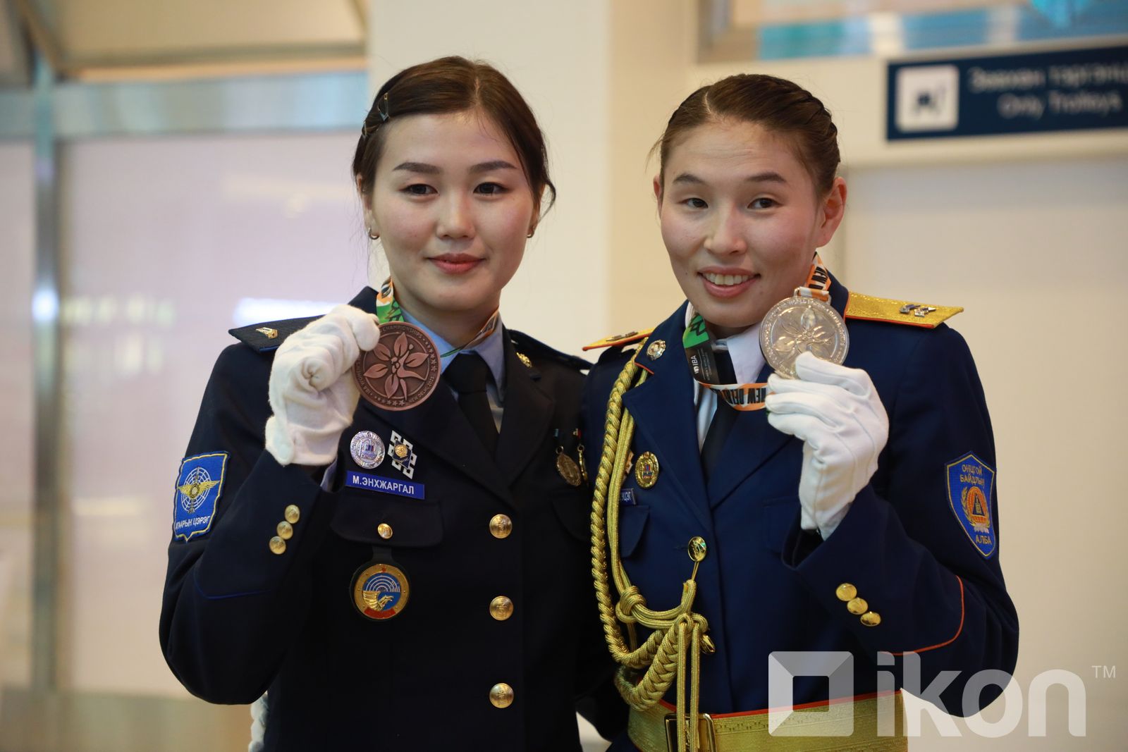 ФОТО Боксын ДАШТ д мөнгө хүрэл медалийн амжилт гаргасан бүсгүйчүүд эх