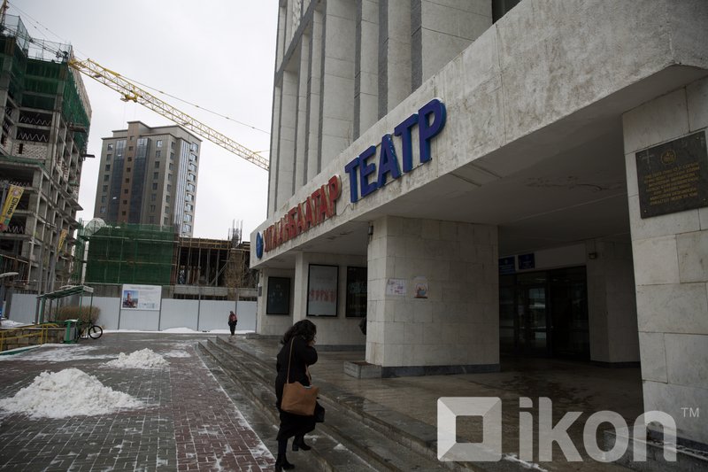 ФОТО Хөгжлийн Банкны гэх хэргийн шүүх хуралдааны эргэн тойронд