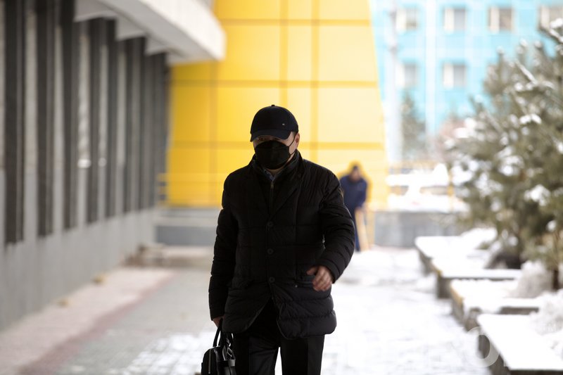 ФОТО Хөгжлийн Банкны гэх хэргийн шүүх хуралдааны эргэн тойронд