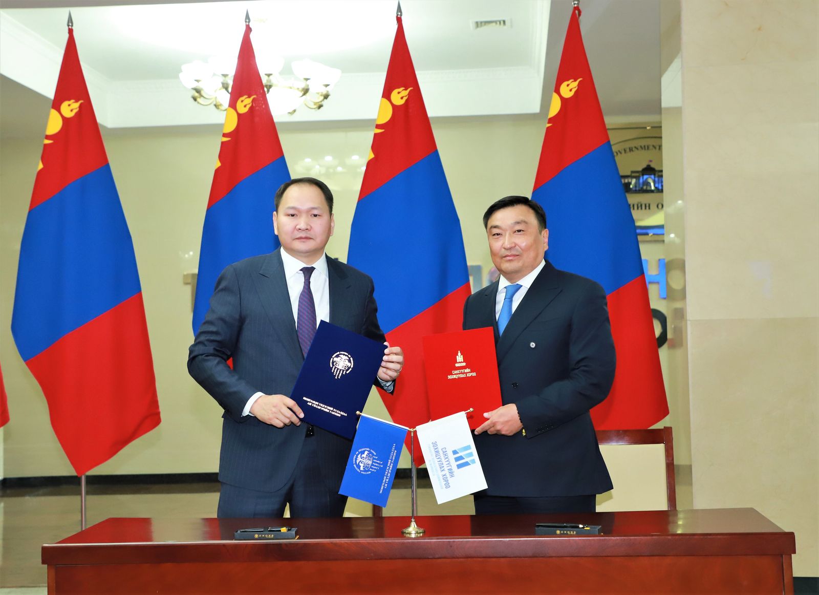 ТОП 100 аж ахуйн нэгжийн хөрөнгийн зах зээл дэх оролцоог өсгөх