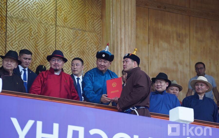 ФОТО Улсын начин гурав улсын харцага цолтон хоёр төрлөө