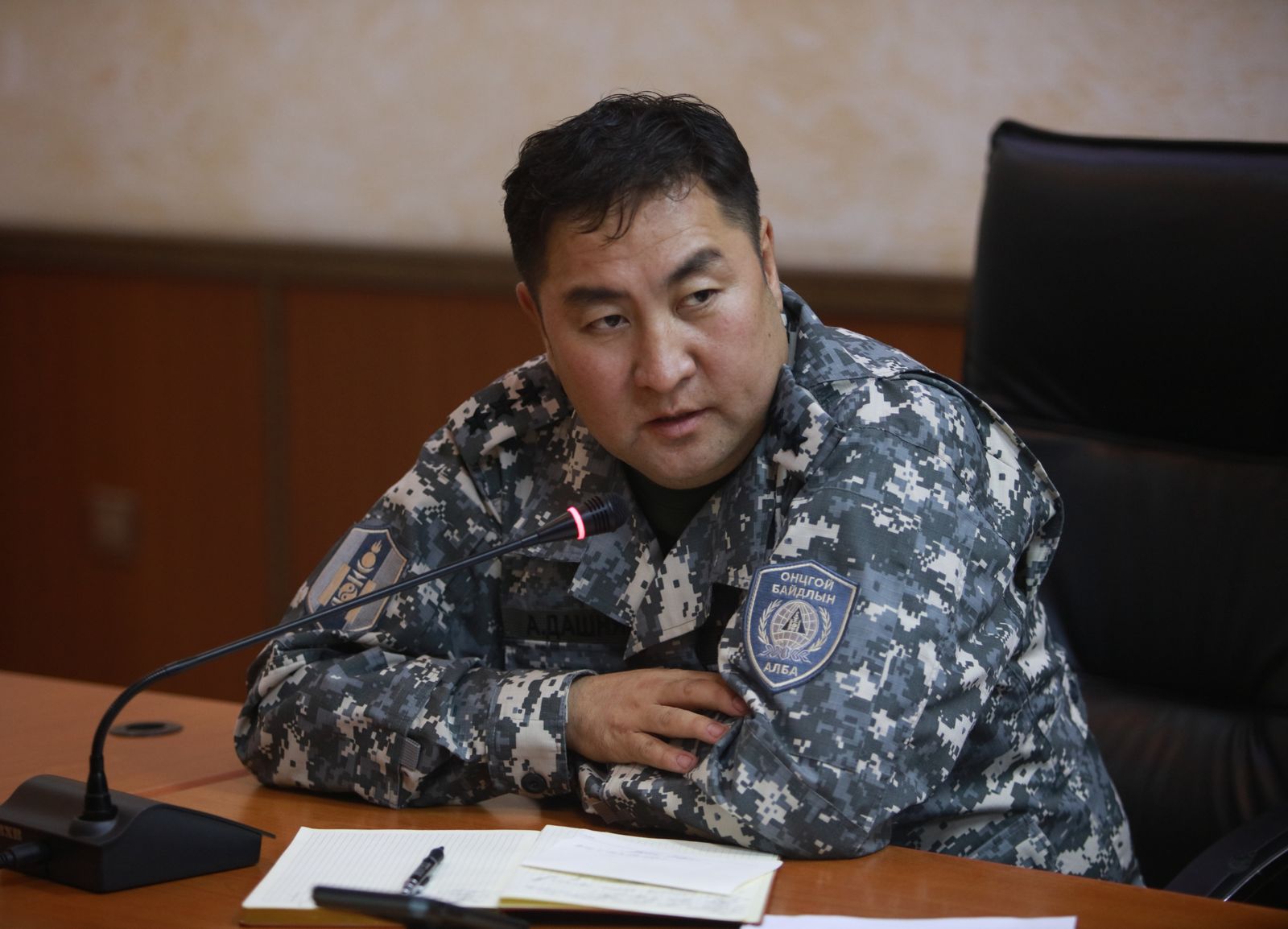 А Дашням Онцгой байдлын алба хаагчид 38 байршилд үерийн ус соруулж байна