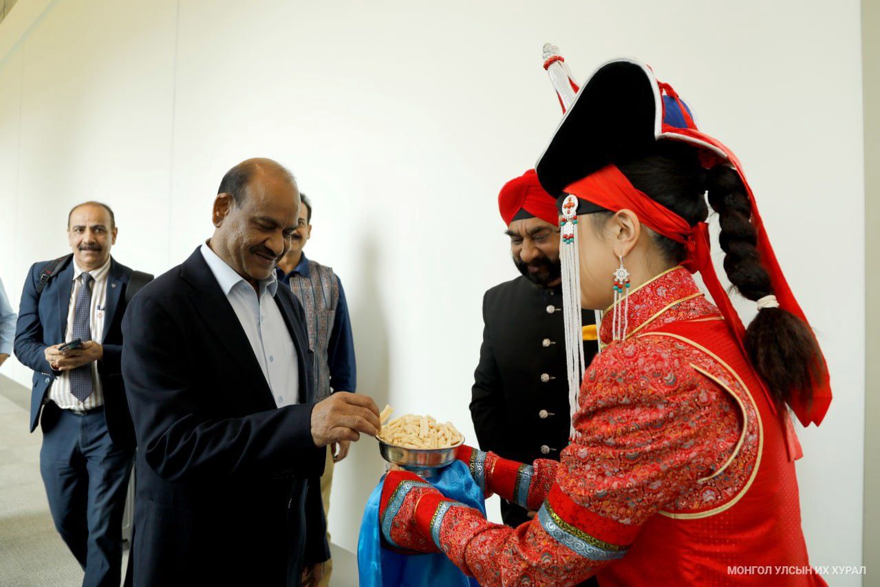 БНЭУ ын парламентын доод танхимын дарга төлөөлөгчид Монгол Улсад албан ёсны айлчлал хийхээр