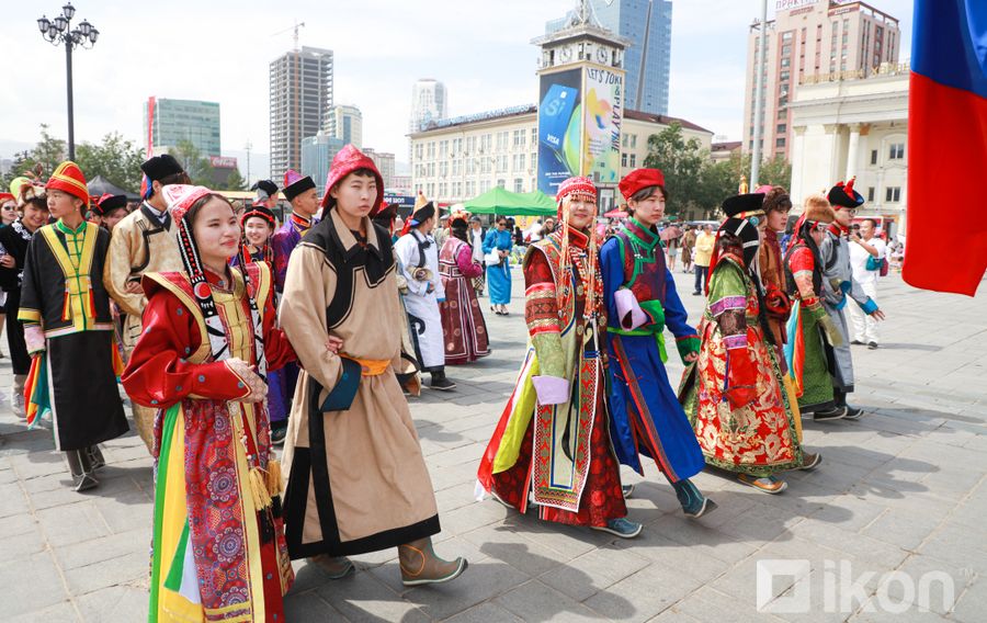 ФОТО Буриад Тува Халимагийн төлөөлөл оролцож буй “Дээлтэй Монгол“ наадам