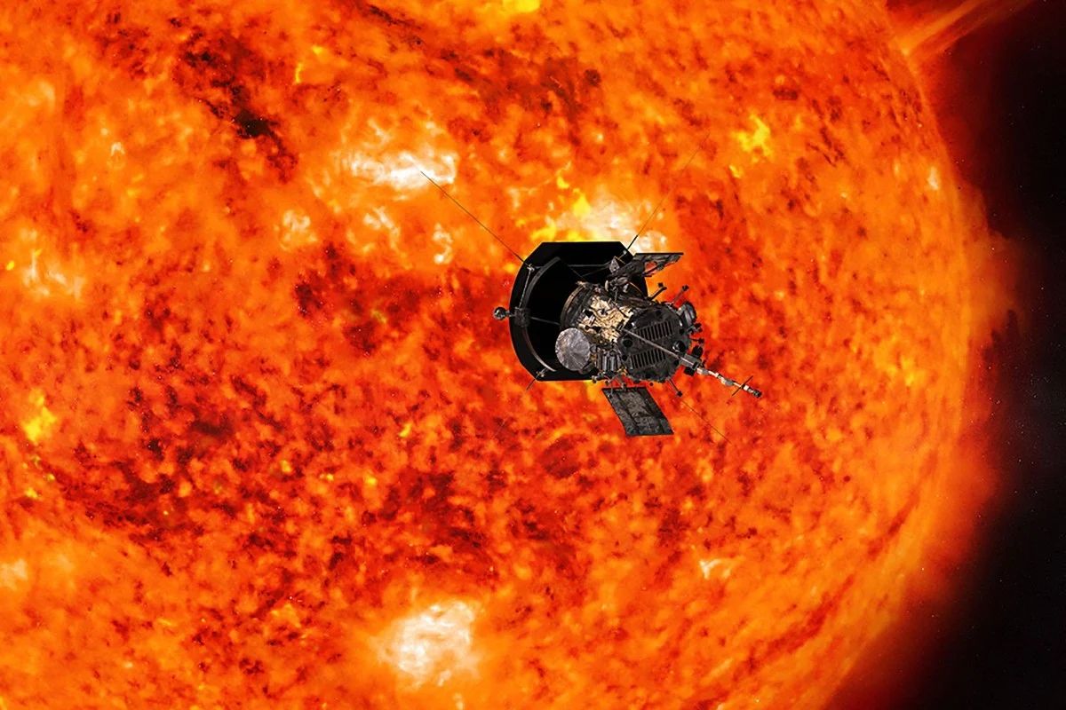 NASA-гийн хөлөг наранд хамгийн их ойртсон дээд амжилтыг тогтоох ...