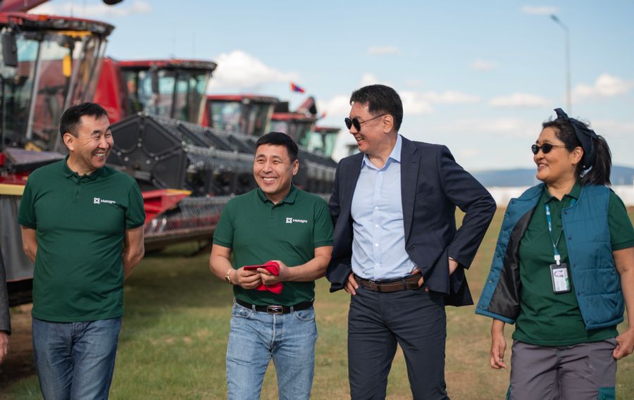 Ерөнхийлөгч У.Хүрэлсүх Мэтагро компанийн хөдөө аж ахуйн цогцолборын үйл ...