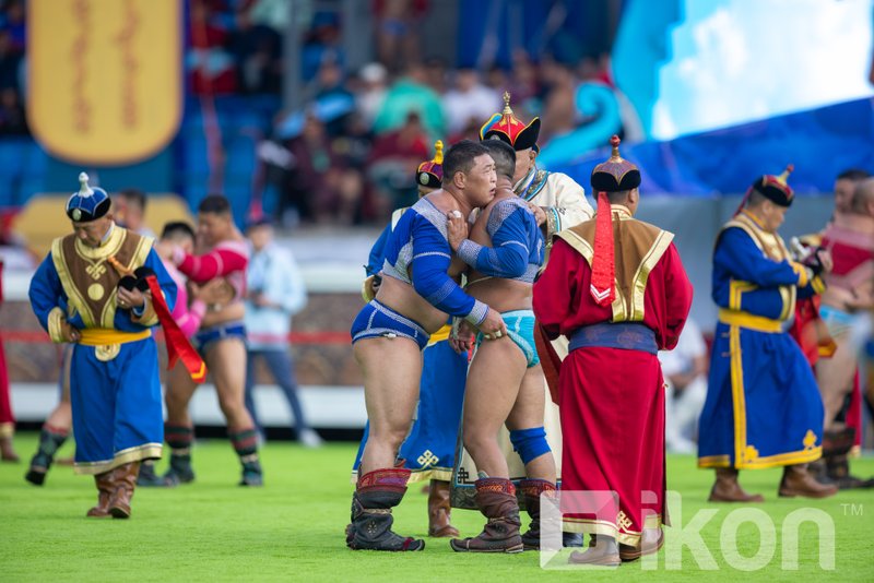 ФОТО Улсын арслан Р Пүрэвдагва хоёрын даваанд уналаа