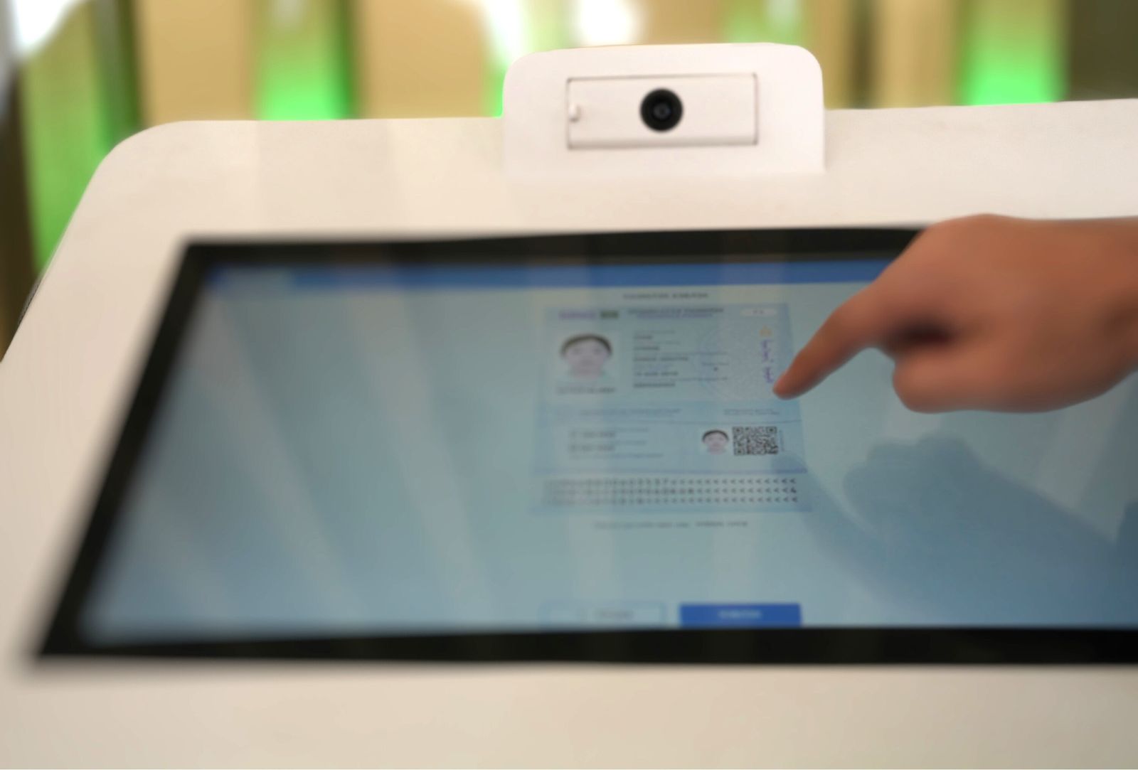 Гадаадын иргэний оршин суух үнэмлэхийг киоск машинаас хэвлэх боломжтой болжээ