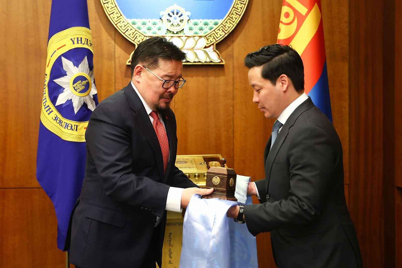 Ерөнхийлөгчийн Тамгын Газрын даргаар А Үйлстөгөлдөрийг томиллоо